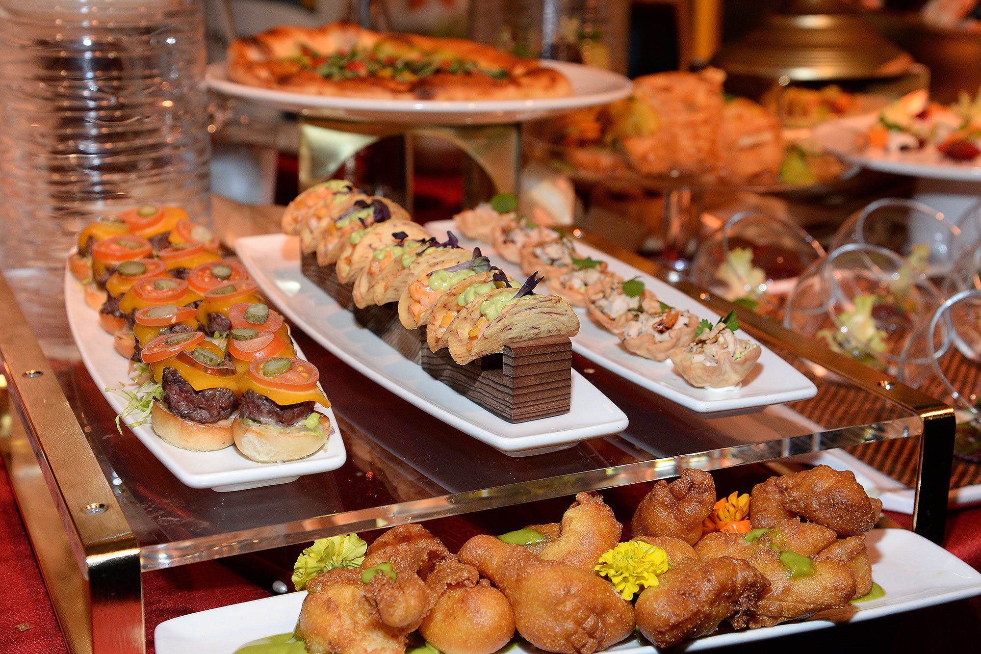 Eat Like an Oscar Winner | ASSHOLES WATCHING MOVIES